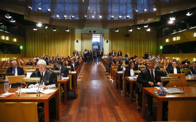 ΔΕΕ: Η ιδιότητα ανηλίκου δεν χάνεται με ενηλικίωση κατά την εξέταση ...