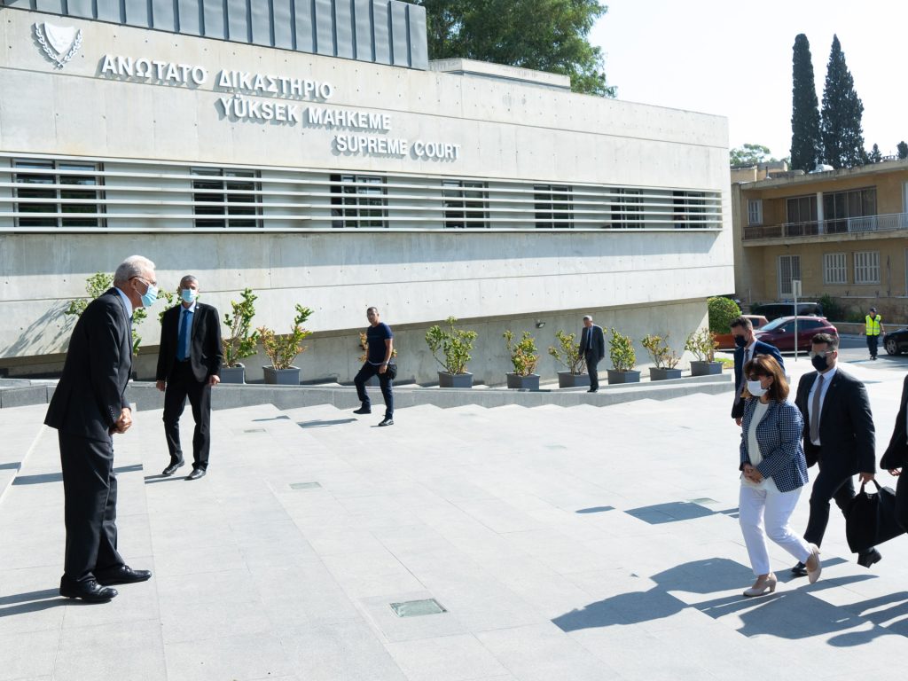 Ανακοίνωση Ανωτάτου Δικαστηρίου για την επίσκεψη της Προέδρου της ...